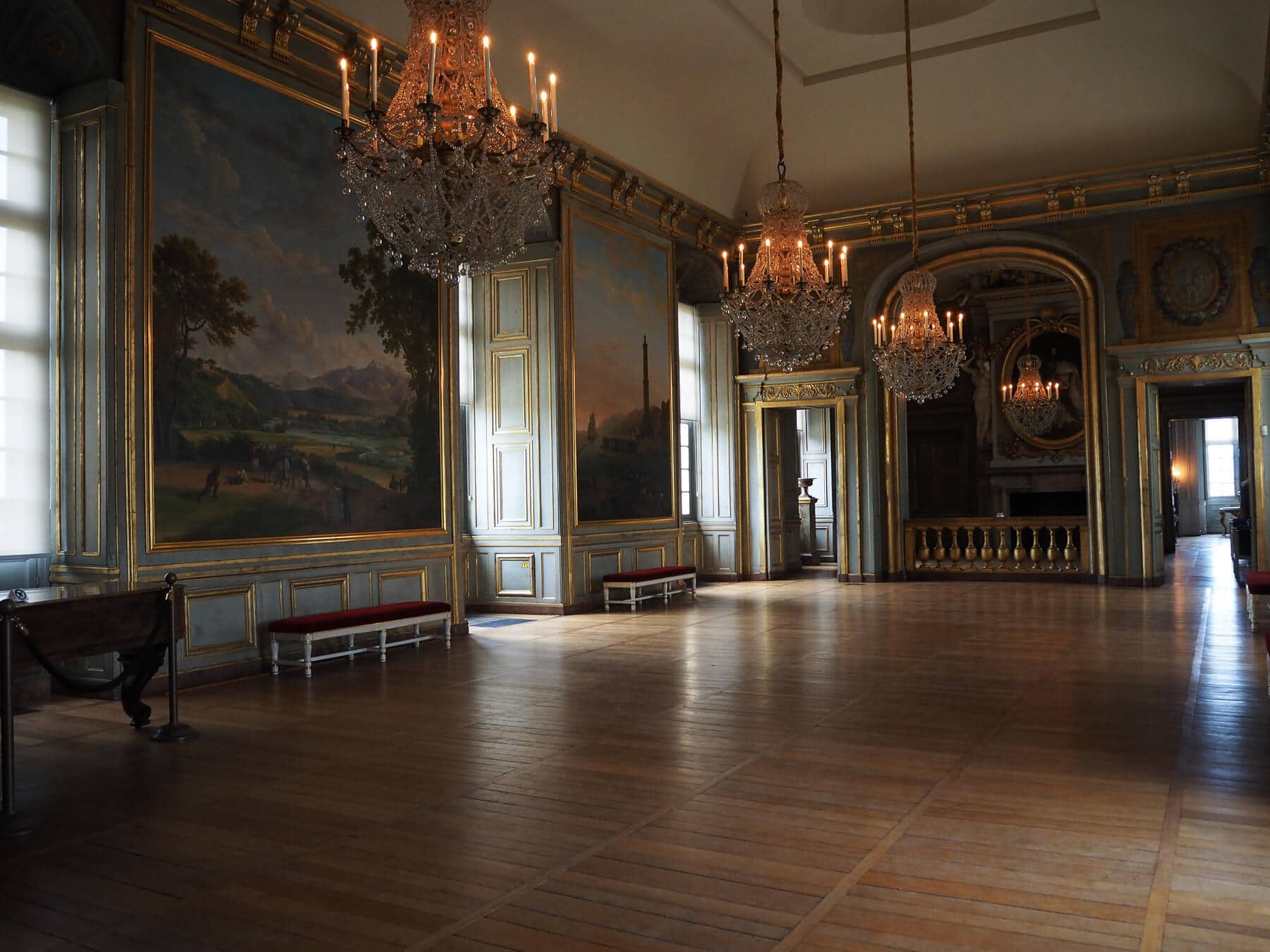 Paris: the Maisons-Laffitte castle | The Other Paths