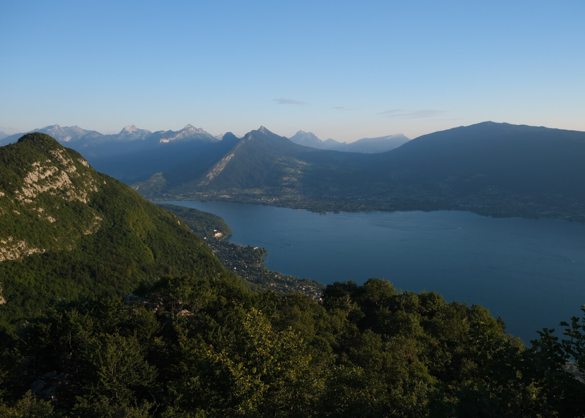 Le Mont Veyrier depuis le col des Contrebandiers | The Other Paths